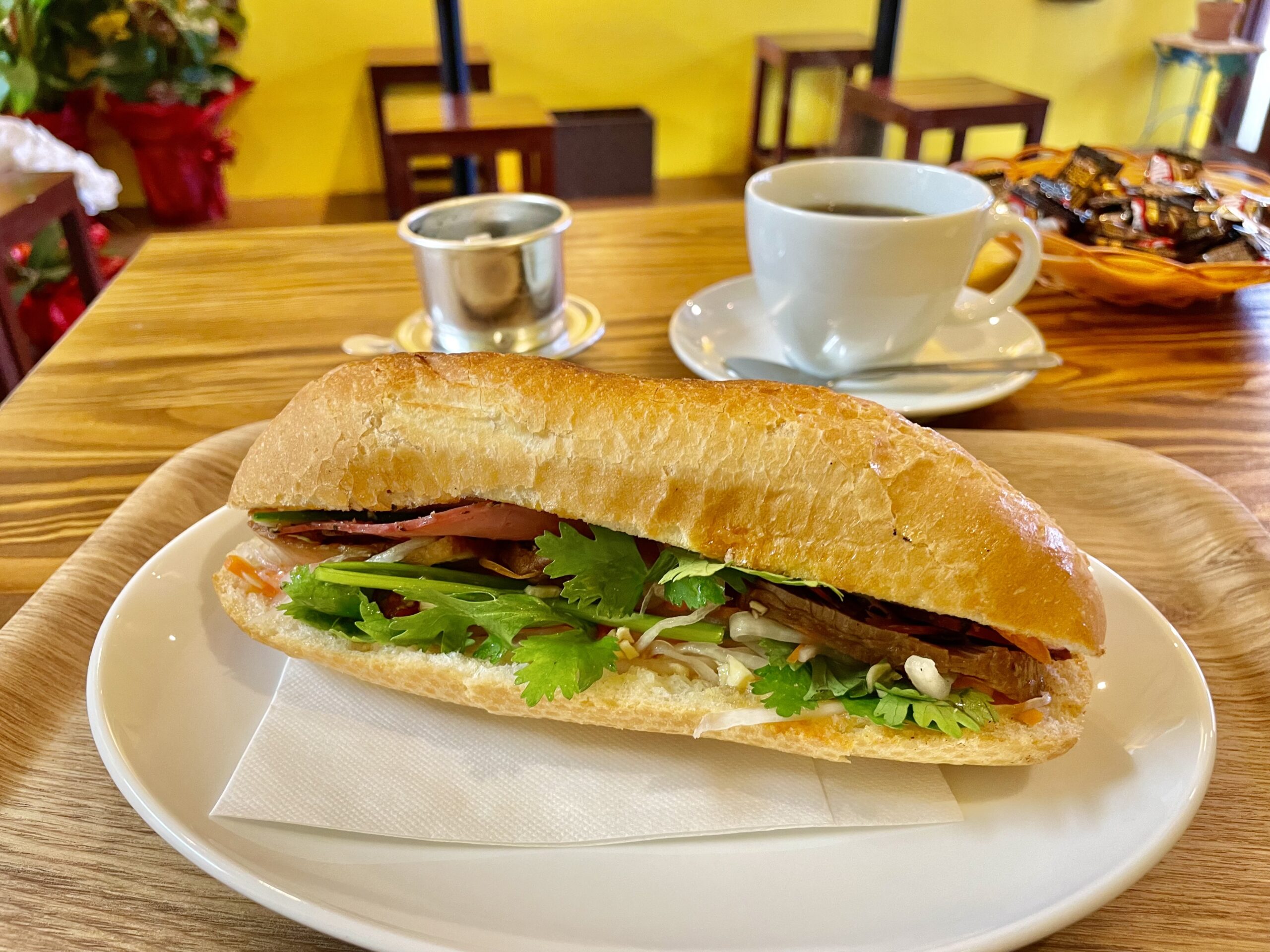 高円寺カフェ「LAM CAFE」本場ベトナムカフェのバインミーが絶品すぎる！！ | ツブサ・スギナミ web